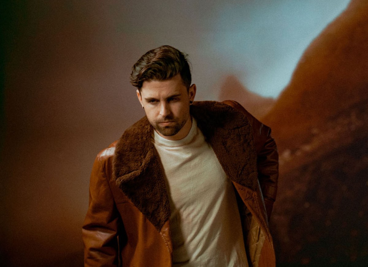 Mako releases punchy new pop tune ‘Parable’. – PURPLE MELON