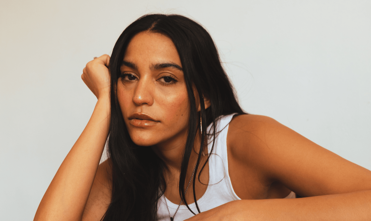 INTRODUCING: Toronto’s newest voice, LOR shines on emotional, dark-pop ...
