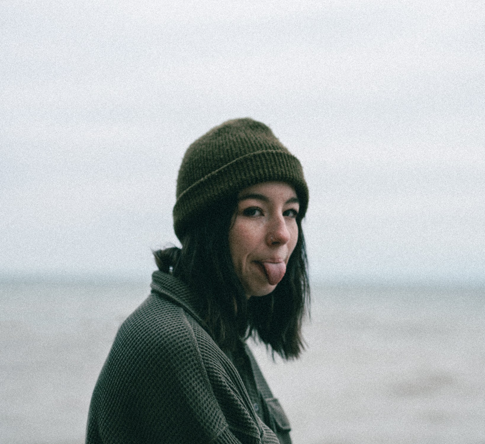 Daphne Eckman’s ‘Jackson Pollock’ Unleashes Playful Honesty – PURPLE MELON