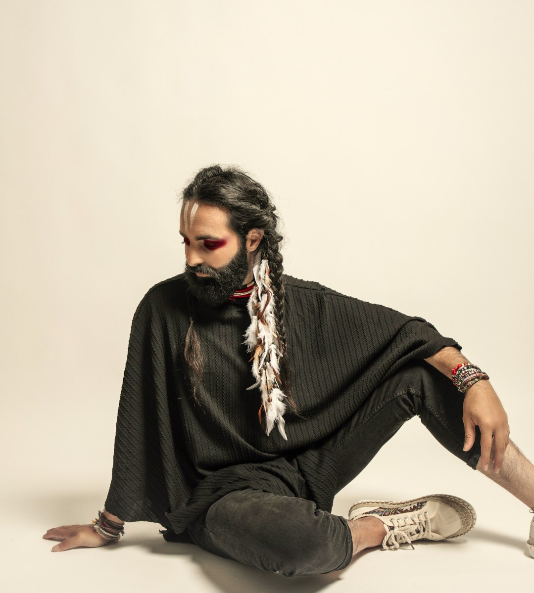 NAïFiC connects modern music techniques with his Lakota heritage in ...