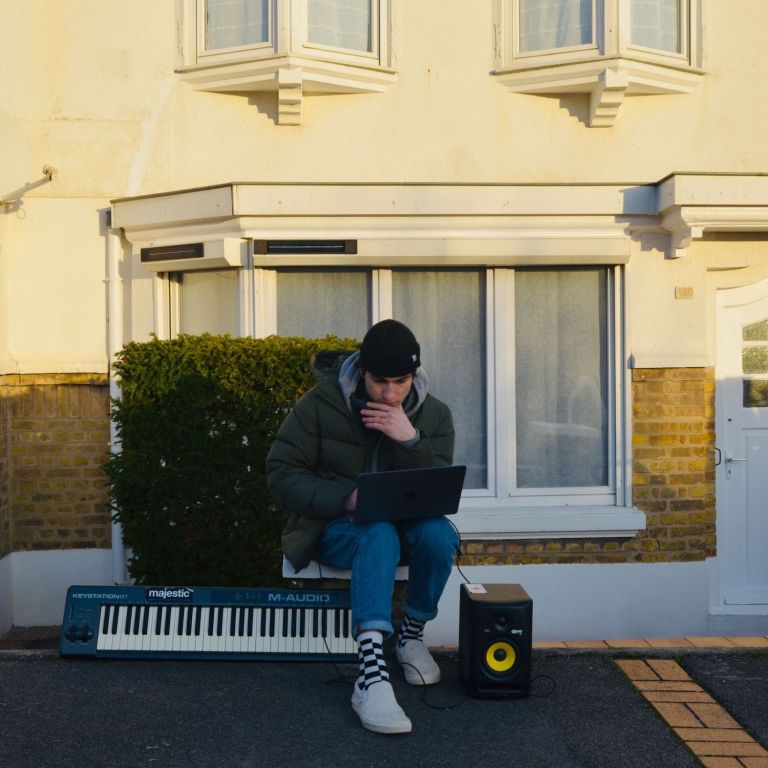 Dance Collective: MarMar feat. arnii, Kensen x Alia Soliman, Jonatan Seara, Fritz Kalkbrenner, T ...